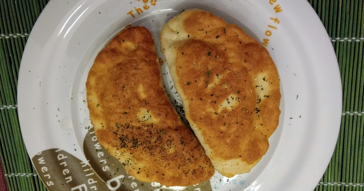 Calzone frito con tocino (panzerotti)
