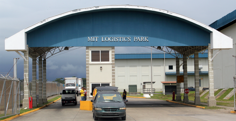 Puerto Manzanillo International Terminal Panamá : Parque Logístico MIT