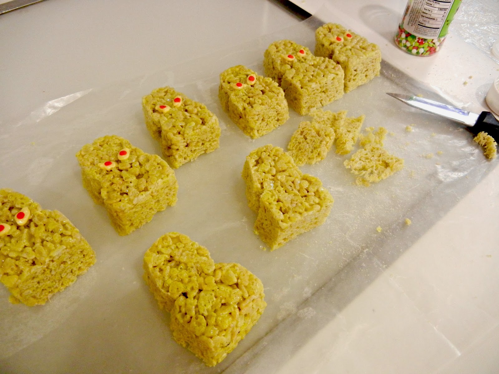 Sugar Swings! Serve Some: The Grinch Cereal Treats