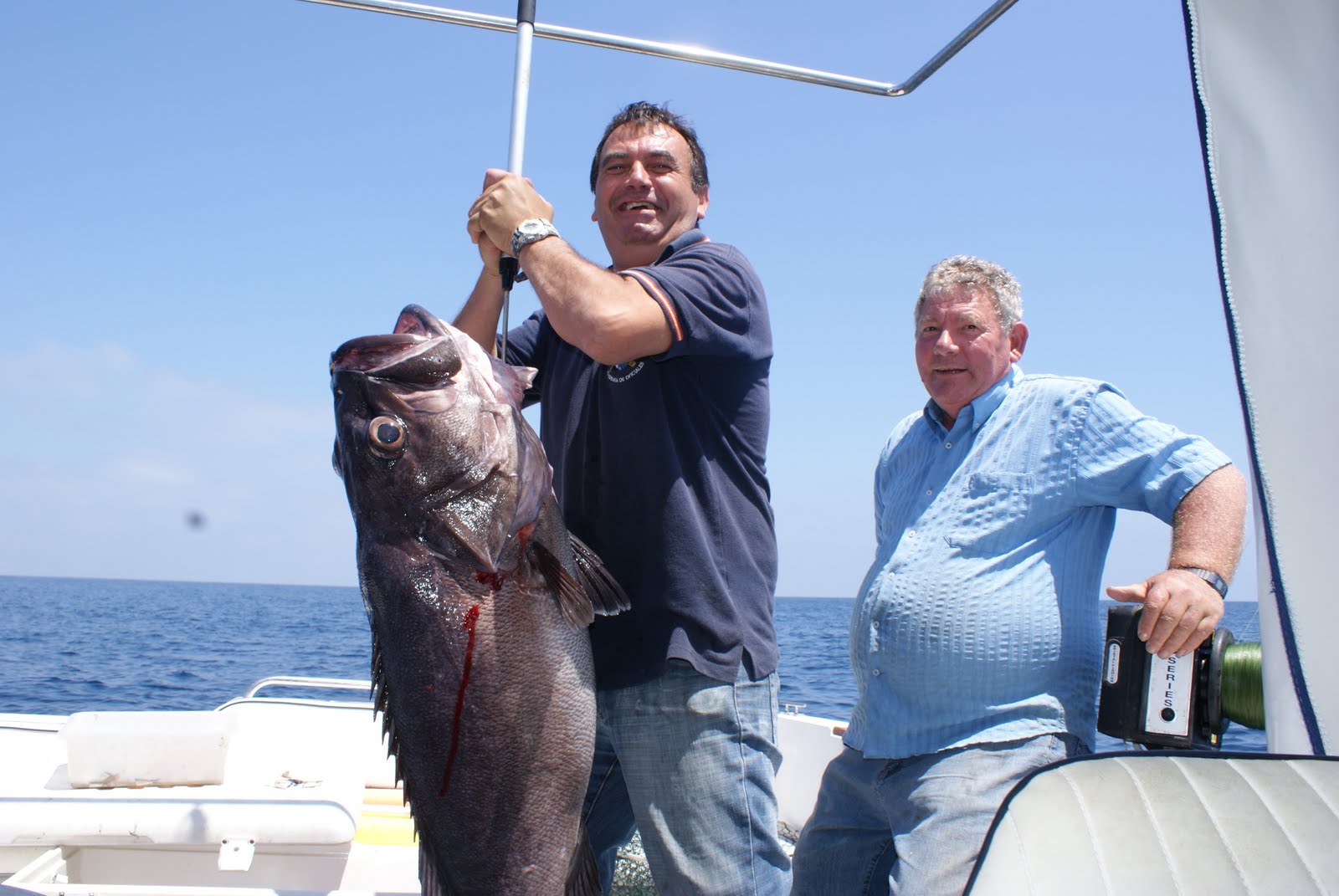 NERJA PESCA: CHERNA 30 KILOS