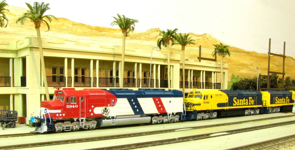 Needles Division Santa Fe RR N Scale: Santa Fe Fantasy FP45 BiCentennial
