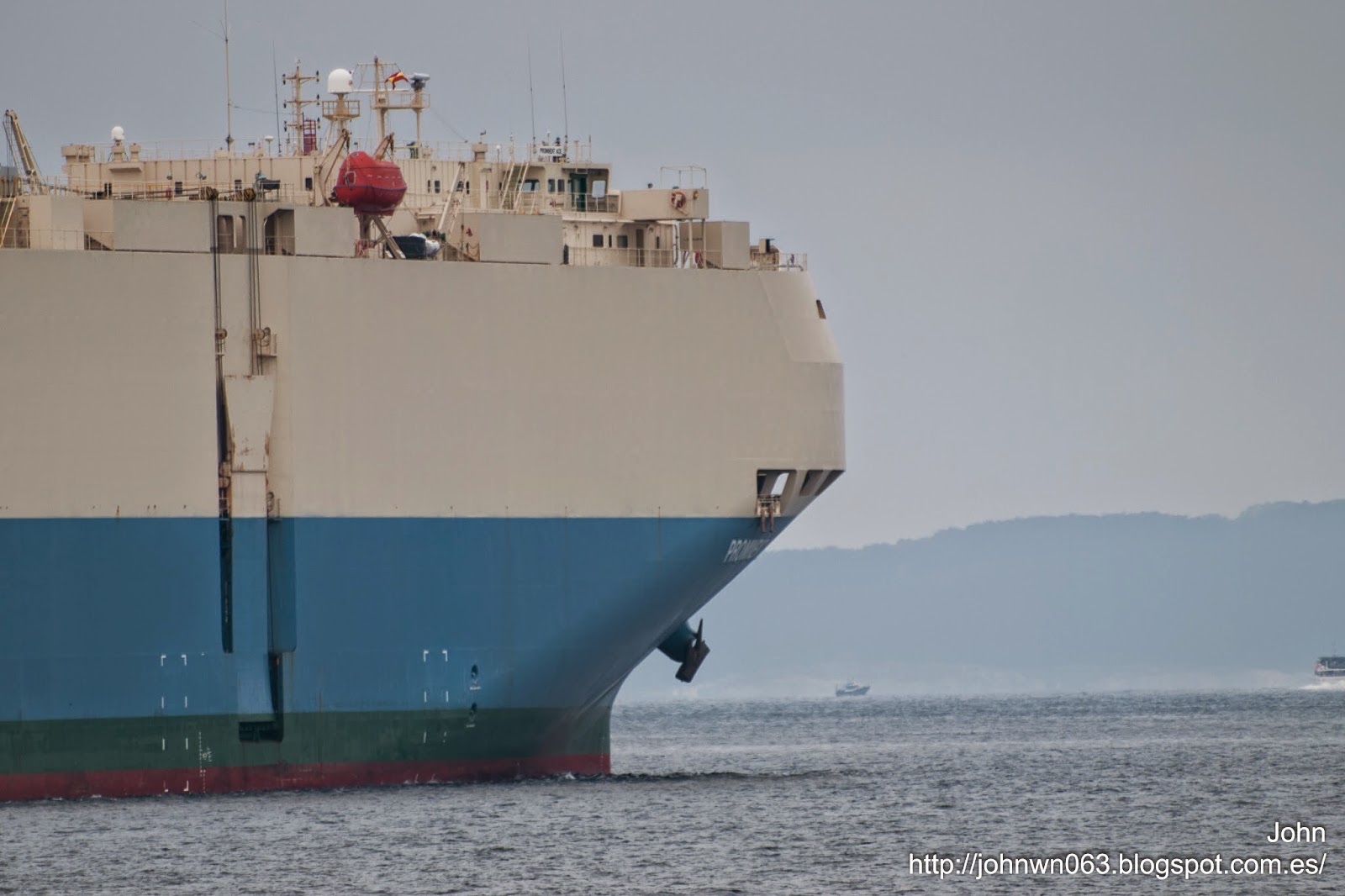 FOTOS DE BARCOS: PROMINENT ACE