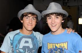 Site dedicado especialmente a Vincent Martella: Alexandre Martella..