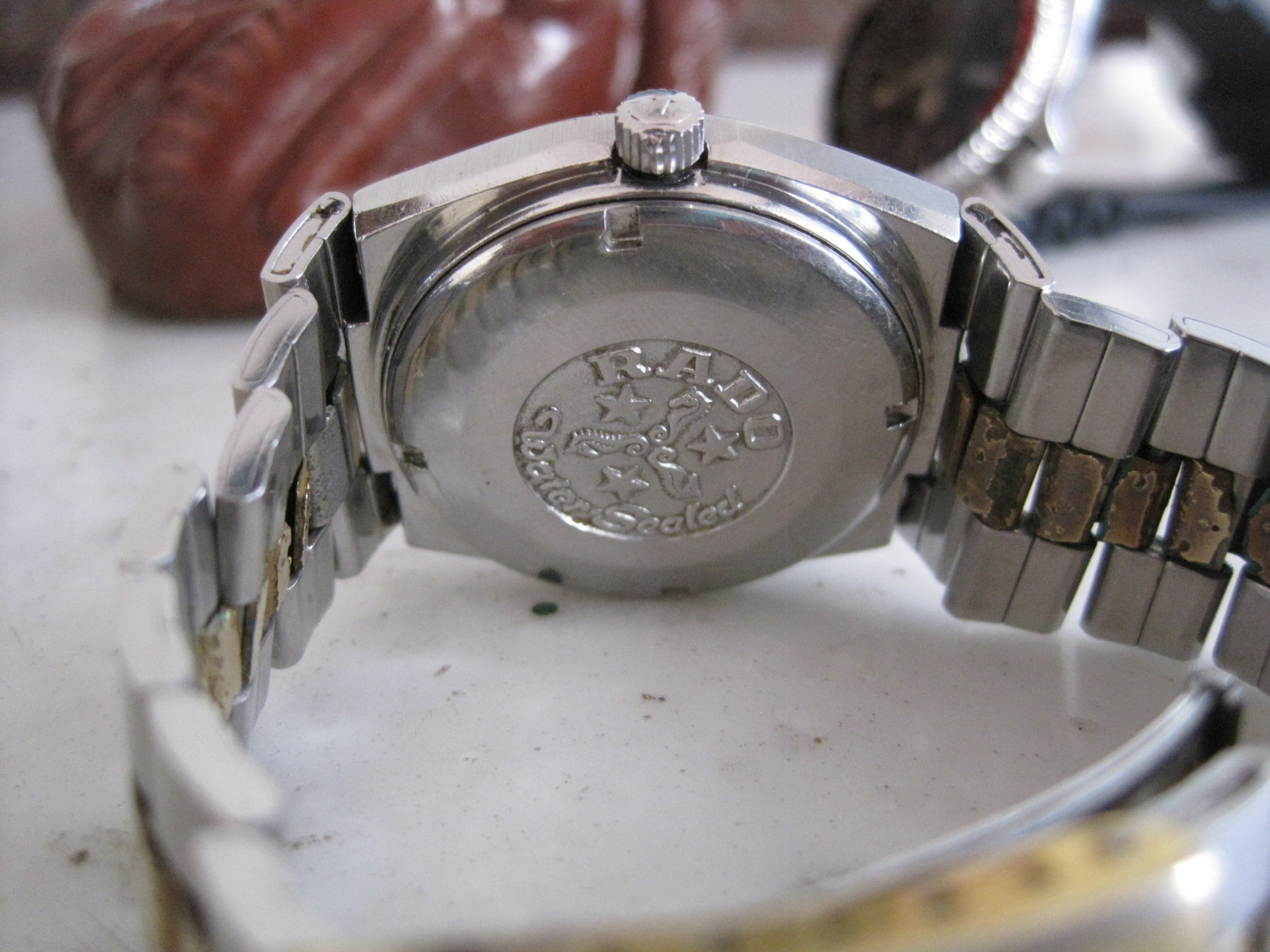 TiMEkeeper: -sold- Rado Golden Stag Ring Gold