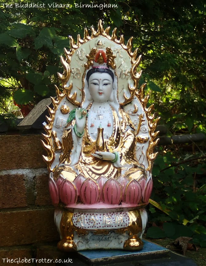 Dhamma Talaka Peace Pagoda - Buddhist Vihara in Birmingham - The Globe ...