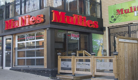 The Barrie Restaurant Review: Stop By Mullies Bar & Grill
