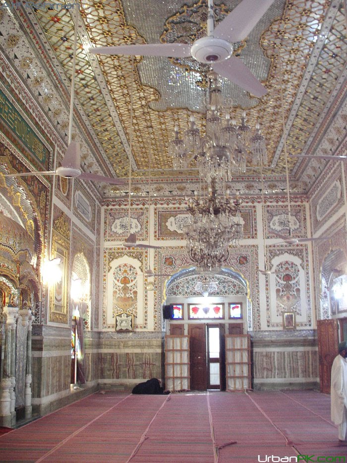 **JP** Bhong Mosque Sadiqabad. || World News