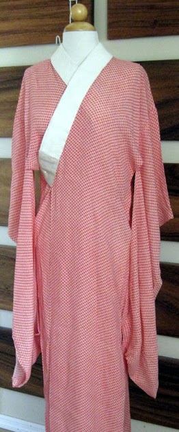 Shakunetsu no Kimono: Juban: one to wear and one to re-purpose