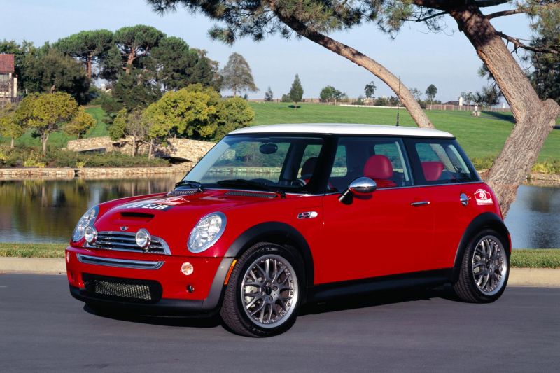 Bazı Hoş Araba Modelleri - Uğurlu Kalem -İnternetin Uğuru