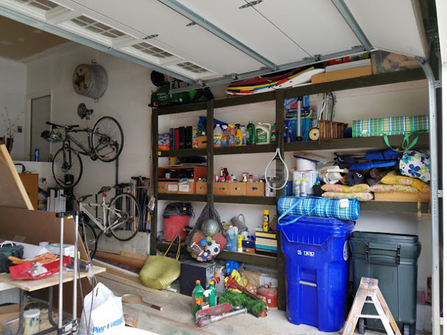 Garage Organization - Snow & Boogie Board Storage - Remodelando la Casa