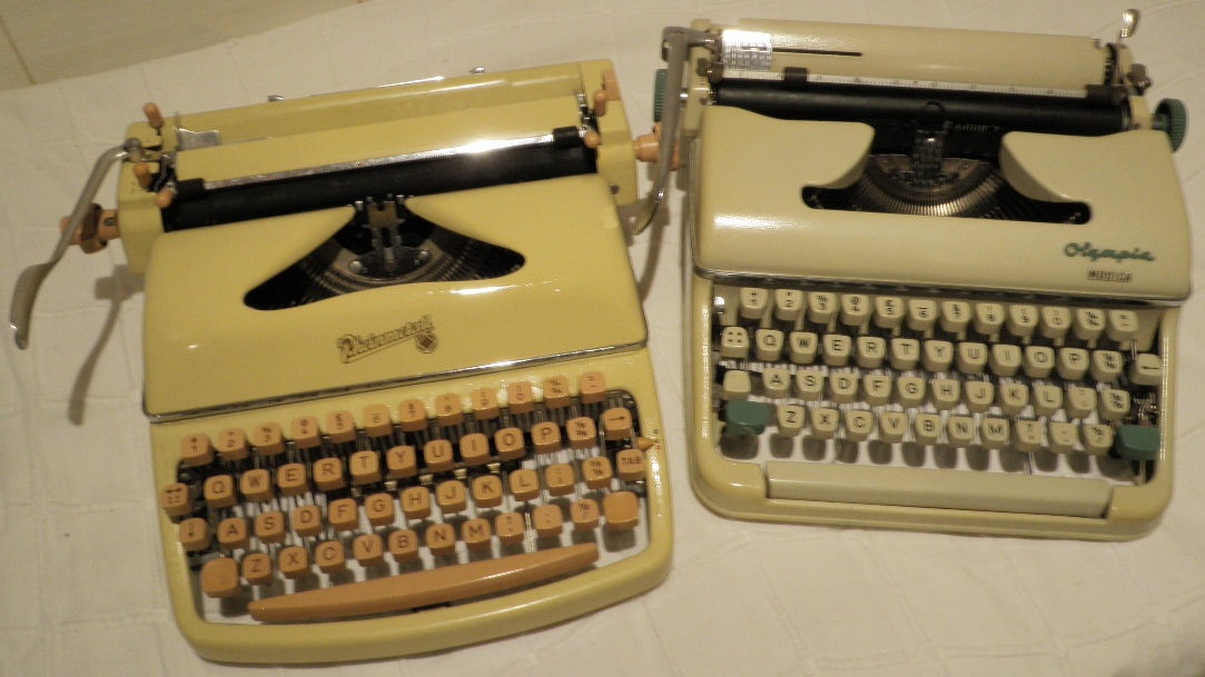 oz.Typewriter: Crème de la crème of Portable Typewriters: German Dream ...