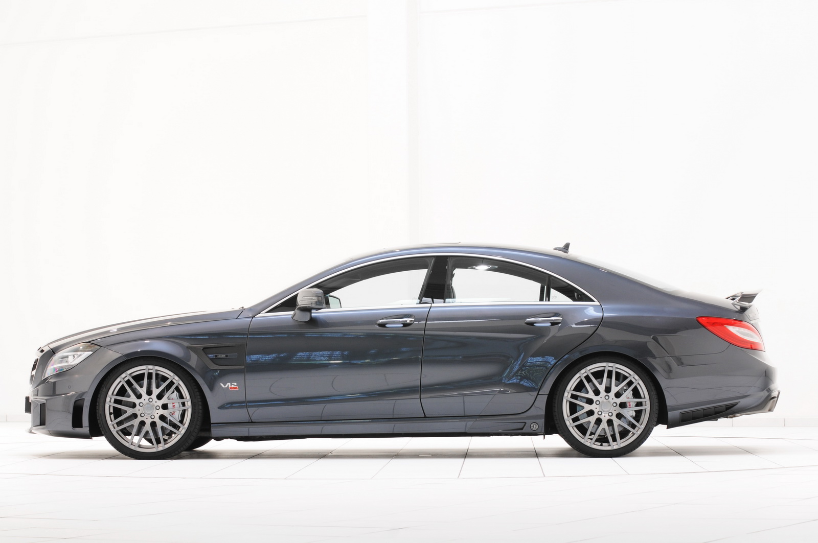 BRABUS ROCKET 800 : The World's Fastest Street-Legal Sedan with a Top ...