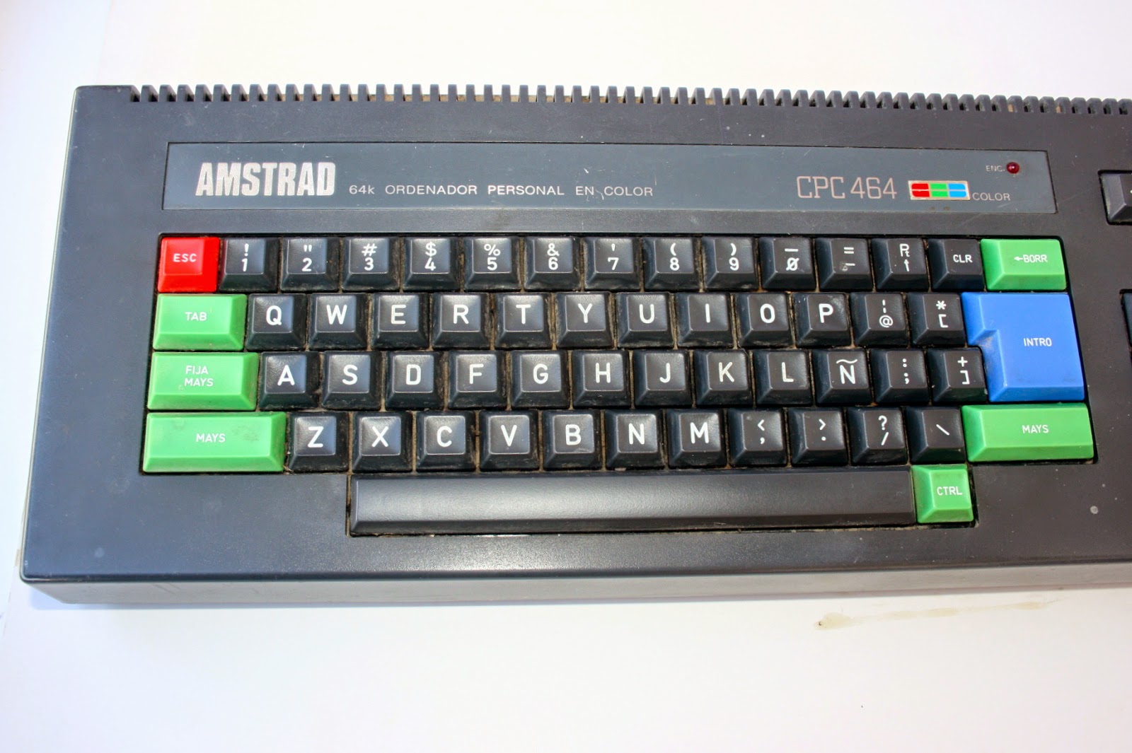 EL DRAGON DORADO: ORDENADOR CONSOLA A COLOR AMSTRAD 64K CPC 464 ...