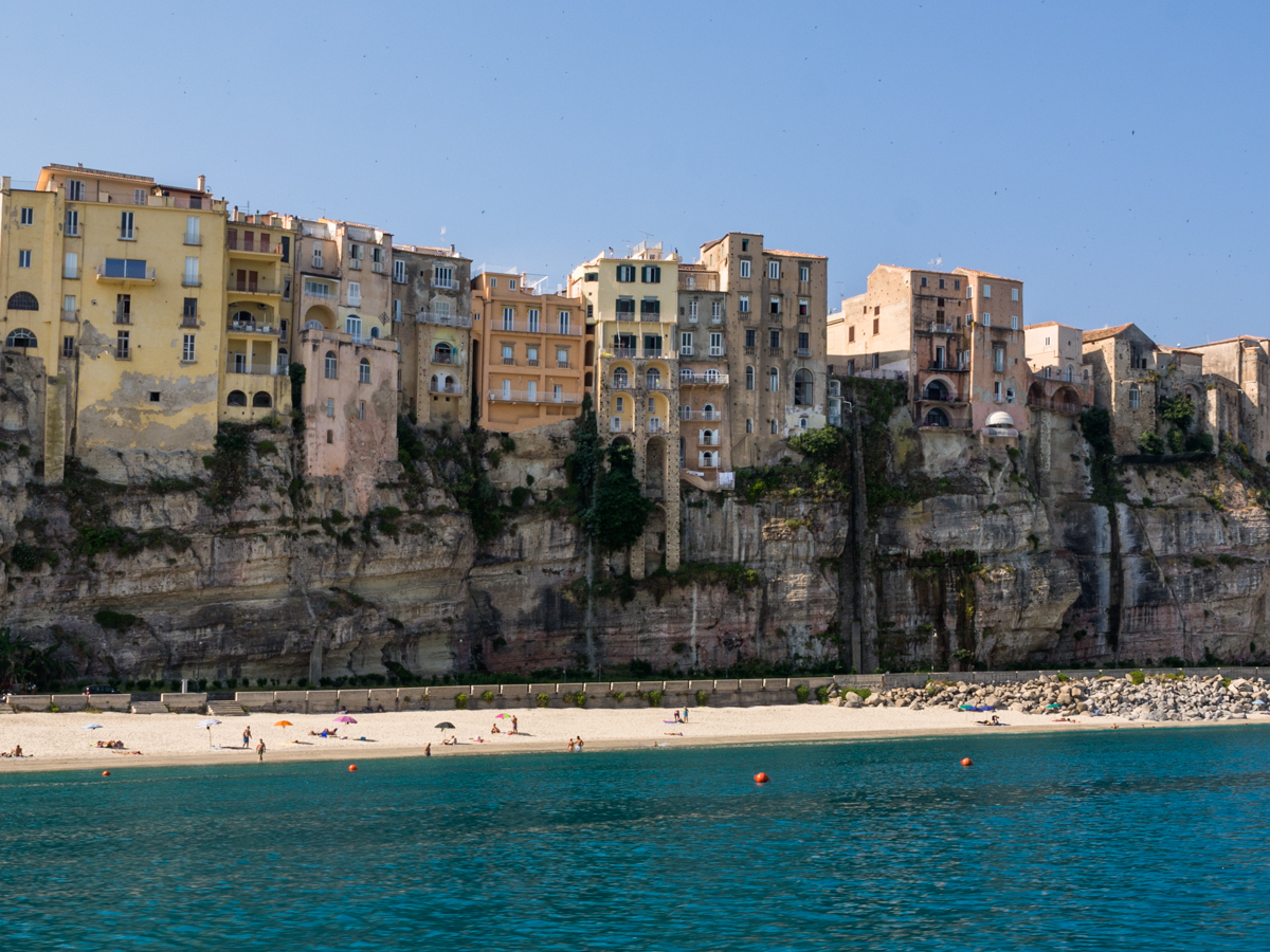 KALABRIJA (4.) - OB OBALI - iz Tropee do rta Capo Vaticano