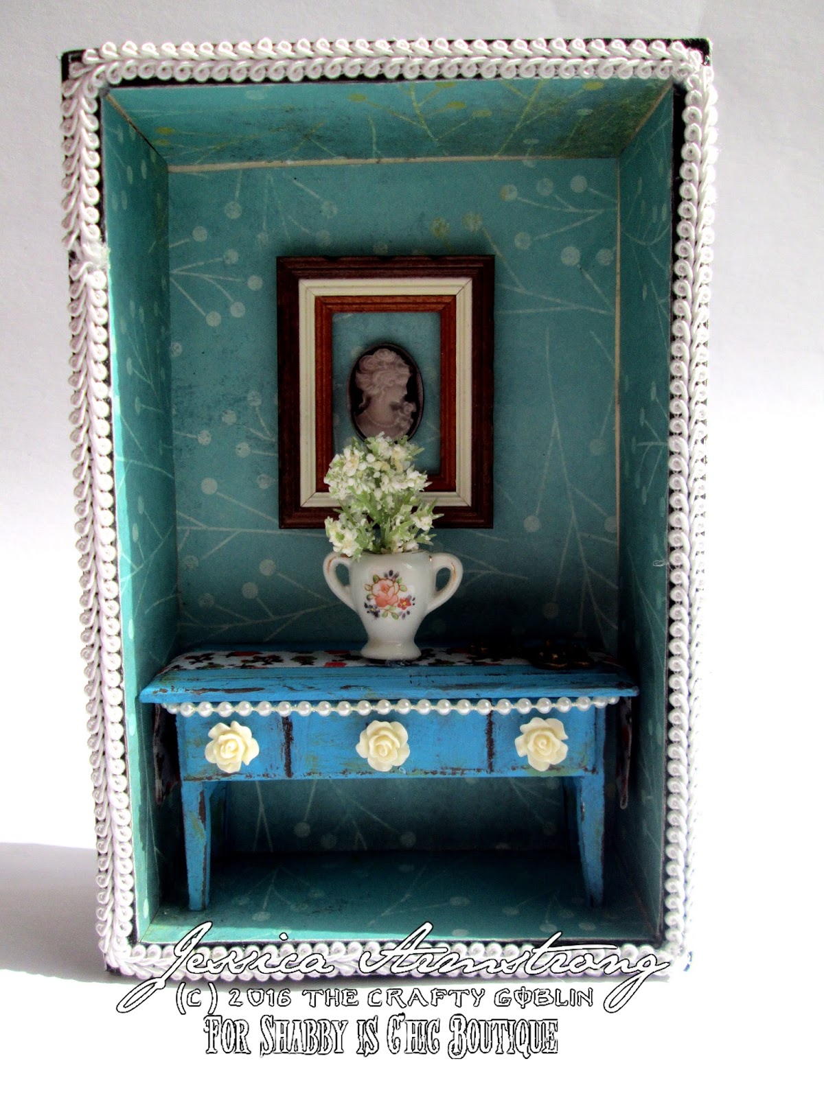 The Crafty Goblin: The Shabby Front Hall - Mini Room Box