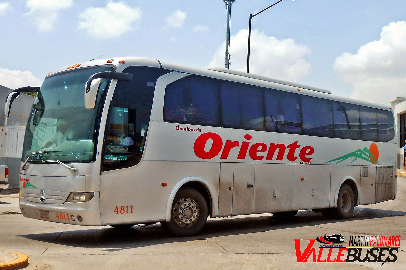 Vallebuses: 01347 - Ómnibus de Oriente