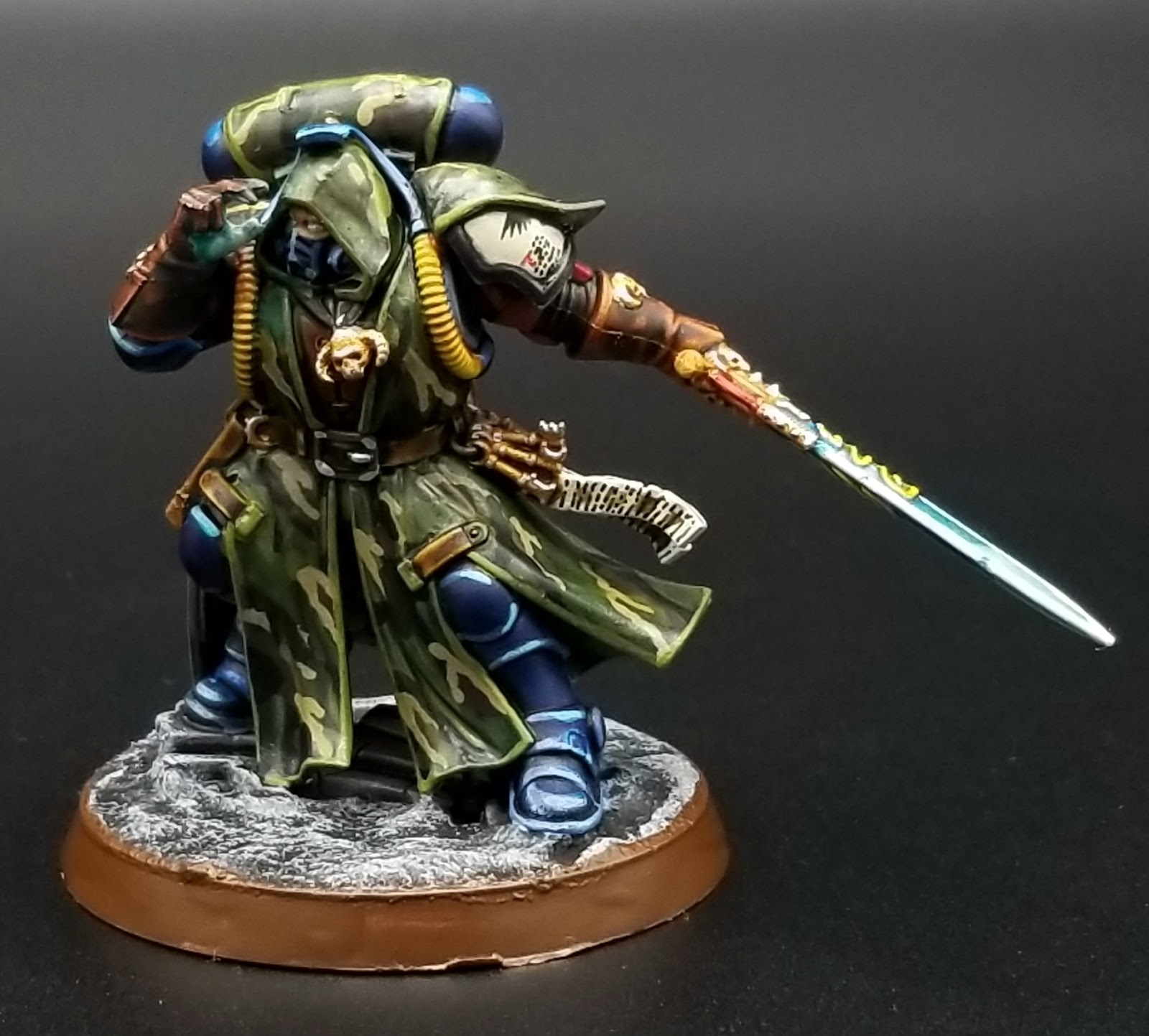 Tigurius's Omnis Arcanum Models: Blood Raven Primaris Librarian in ...