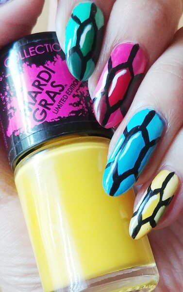 Truly Madly Beauty: NOTD - Infinity Stone Nails!