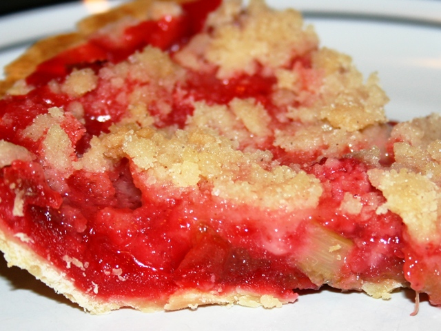 Boys, Bovines and Blessings: Rhubarb Season: Rhubarb Surprise Pie