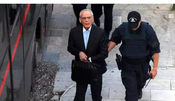 ΣΥΝΟΜΩΤΕΙ ΤΟ ΣΥΜΠΑΝ... ΟΥΤΕ ΣΗΜΕΡΑ ΔΕ ΘΑ ΒΓΕΙ Ο ΑΚΗΣ - ΔΕ ΒΡΙΣΚΟΥΝ ΤΟ ...