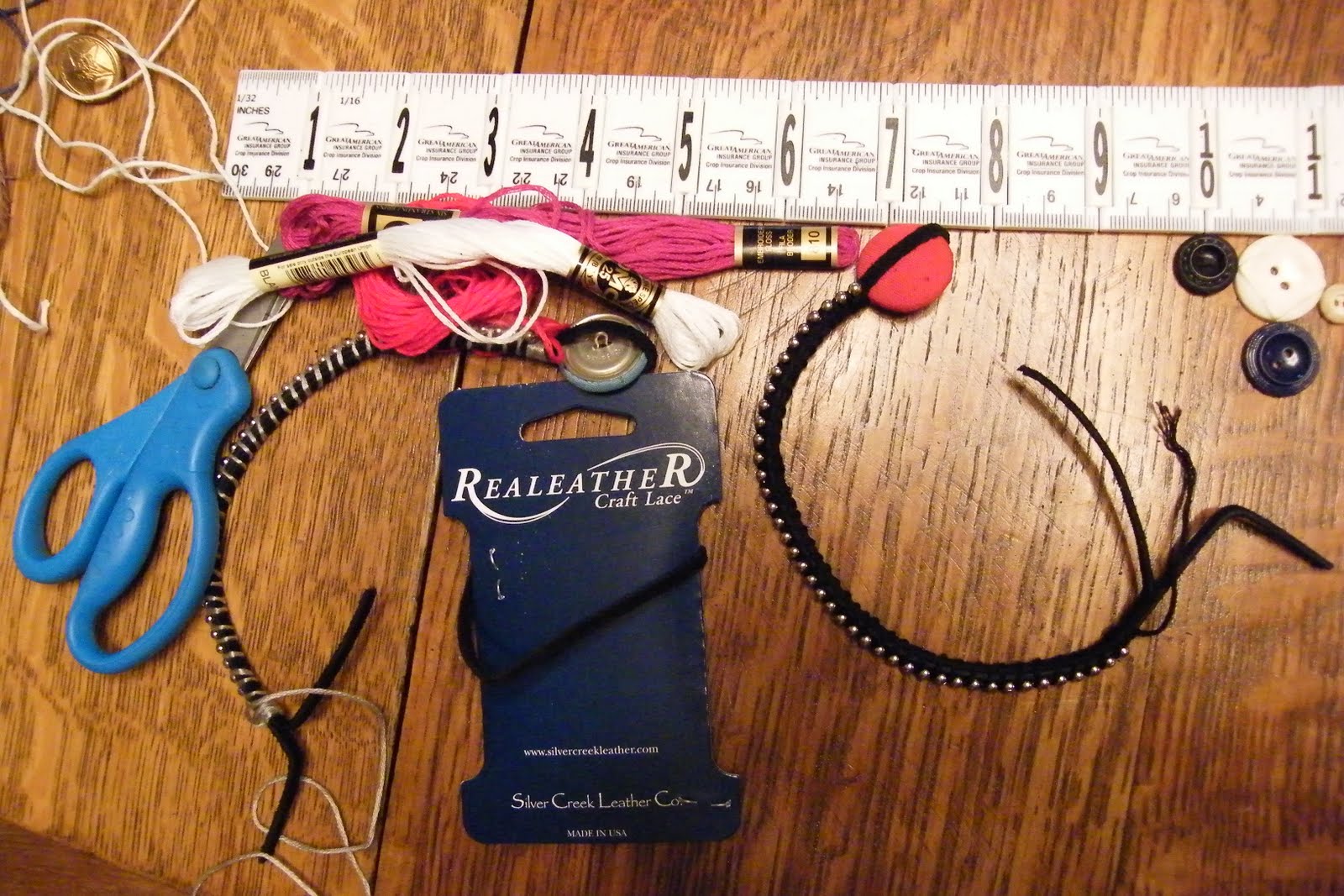 artteajannell: Ball Chain Button Bracelets