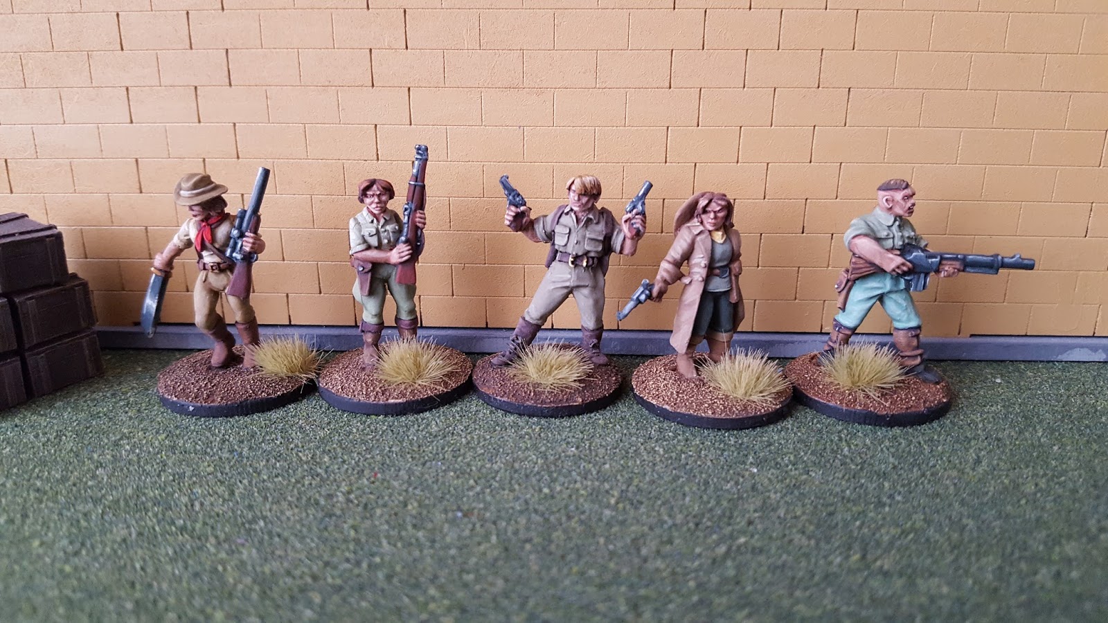 Level 2: Pulp Alley - The Cast: "The Good Guys"