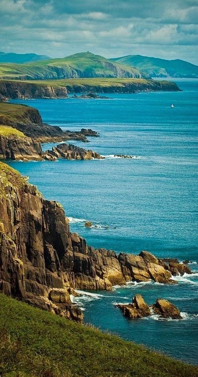 Seascape in Dingle, Ireland | Beauty and Fashion lover