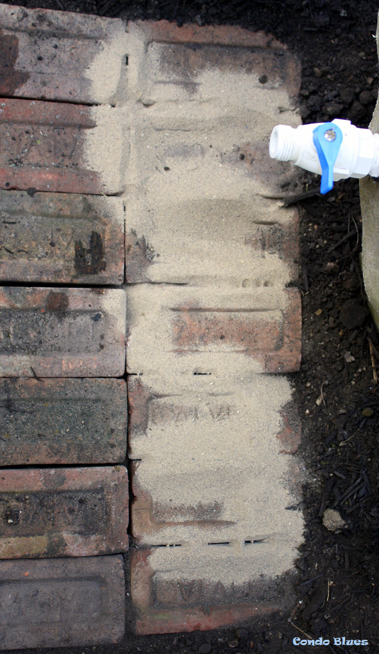 Condo Blues: How to Build a Rain Barrel Drainage Pad