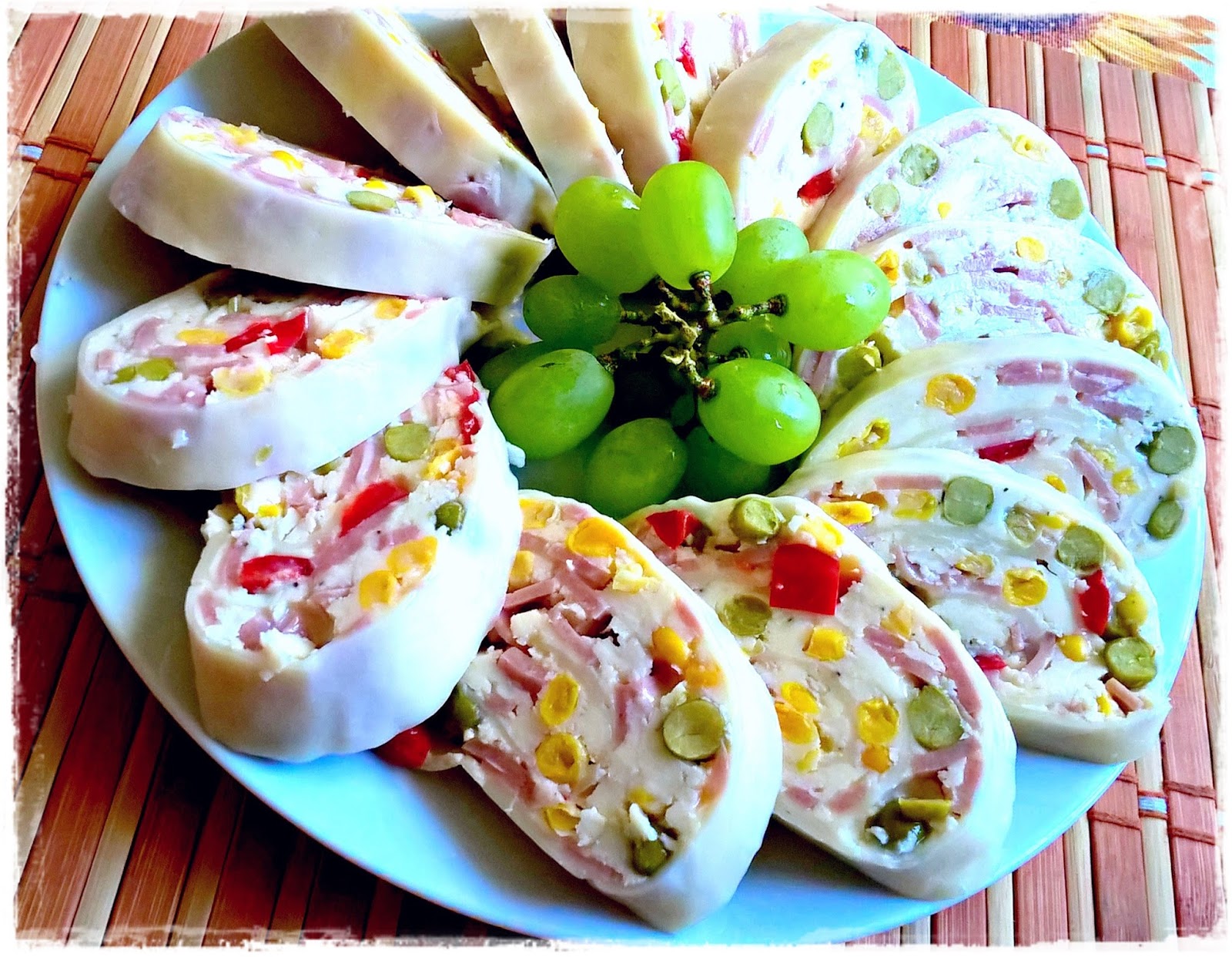 Nemehlo v kuchyni: Plnená syrová roláda