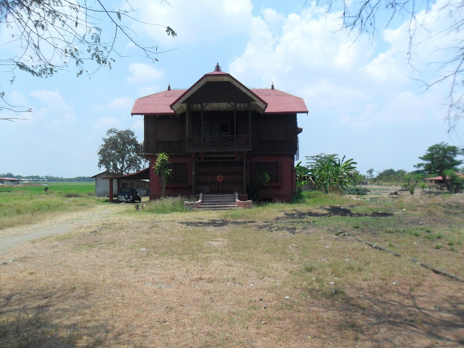 Have Fiddle Will Travel: Split Rock of the Philippines: Biak na Bato ...