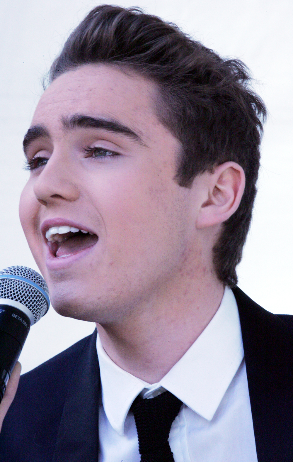 Music News Australia: Harrison Craig from The Voice performs at ...