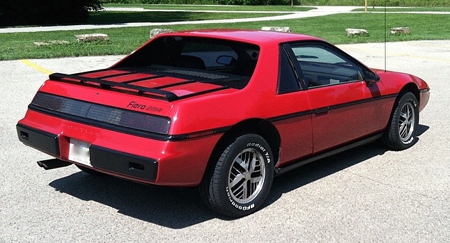 Car Style Critic: Pontiac Fiero: A Sports Car That Wasn't
