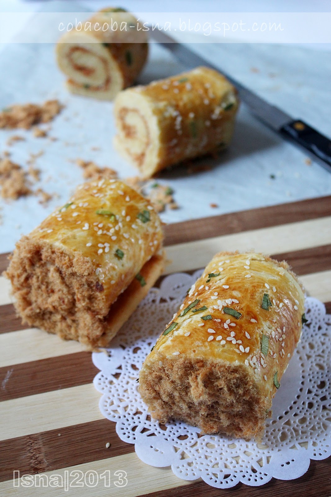 Coba-Coba Yuk.....: FLOSS CHICKEN ROLL BUN & CINAMON ROLL BUN