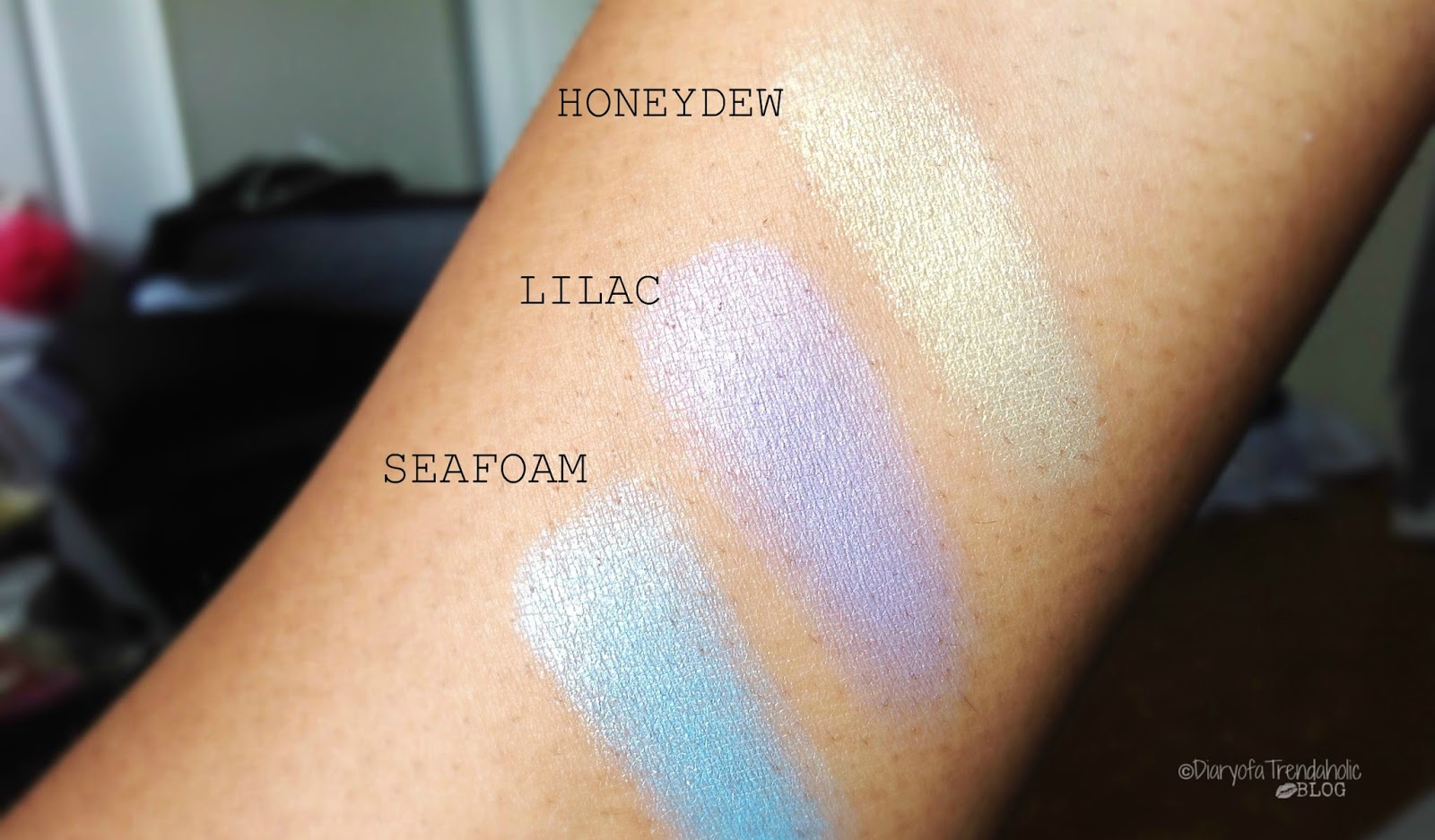 Diary of a Trendaholic : Almay Shadow Softies by intense i-color – Review