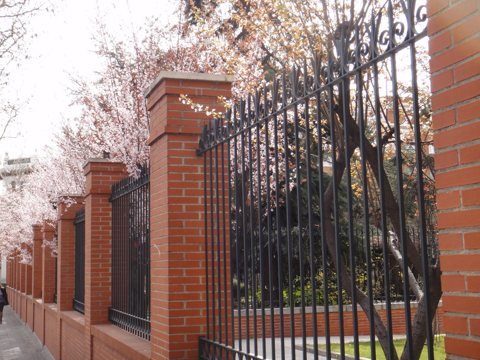 HAN GANADO LOS MALOS: Del AHN a la Úrsula, con Arias Montano al fondo