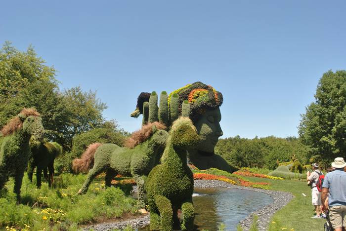 World Latest Routine News: Amazing Plant Sculptures at the Montreal ...