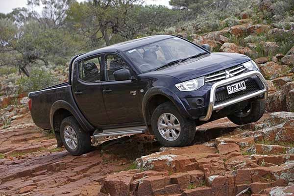 Sewa Mobil Double Cabin (4x4) Kupang NTT: Sewa Mobil Double Cabin (4x4 ...