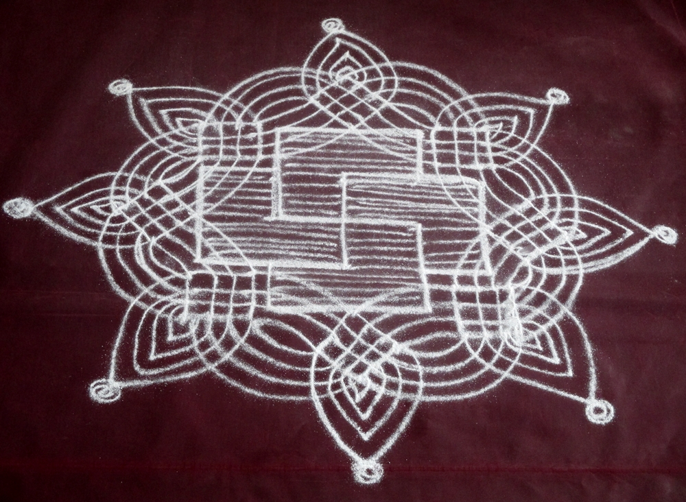 Padi Kolam.