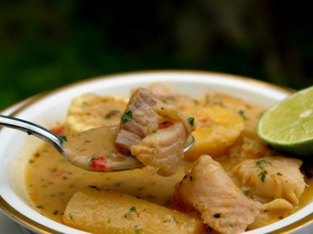 Recetas De La Mama Abuela 1: Sábalo Guisado Con Coco