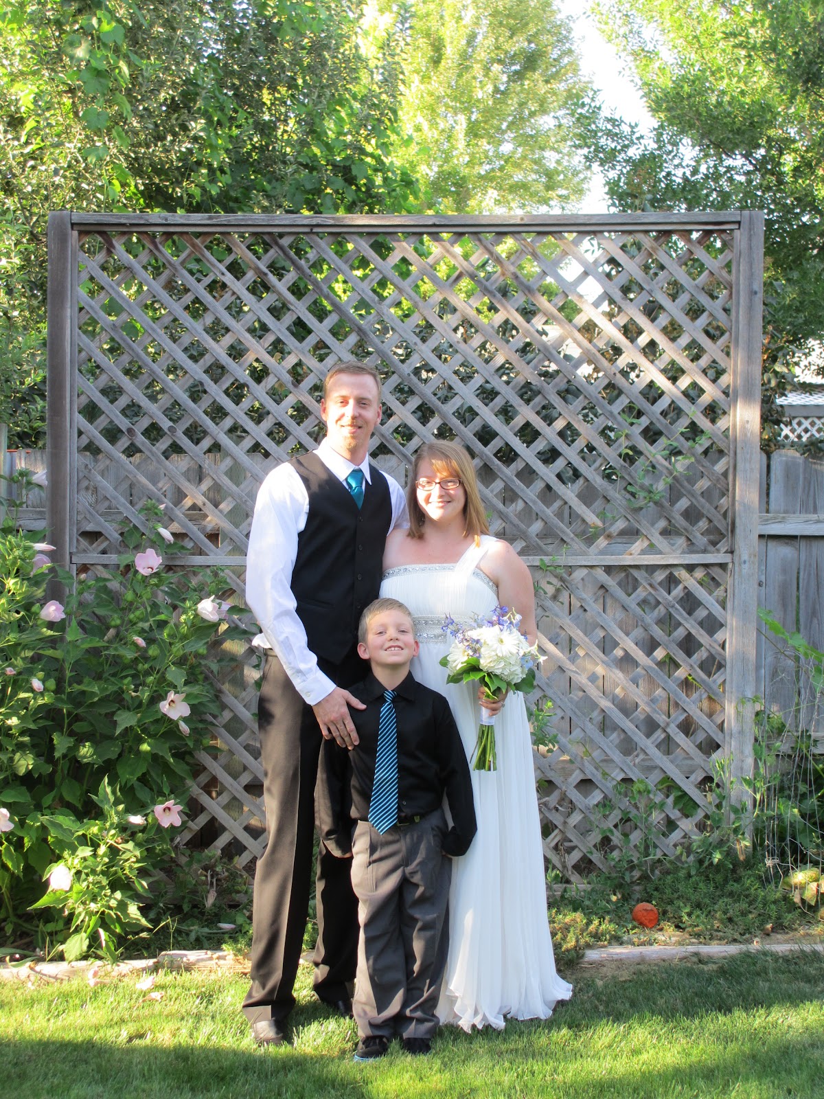Idaho Ceremonies | Wedding Officiant : Garden Wedding of Melissa and Travis