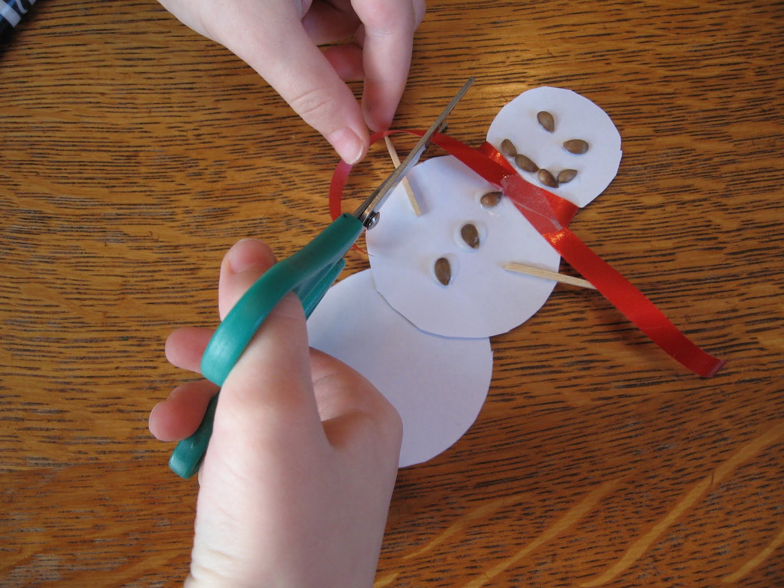 Almost Unschoolers: Making Paper Snowmen With Max and Mo