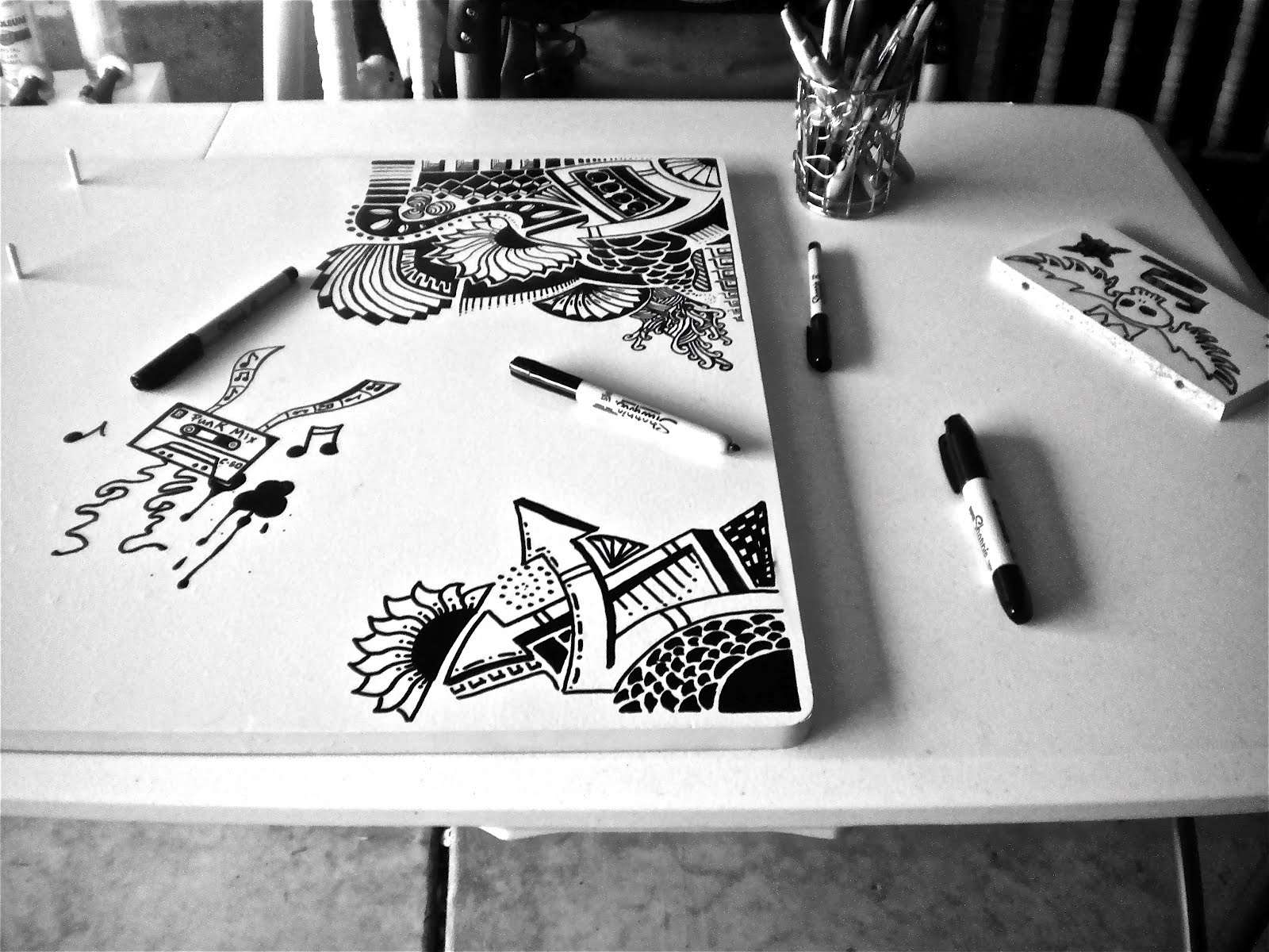 The Art of Alex Tafur: Sharpie Computer Desk Project