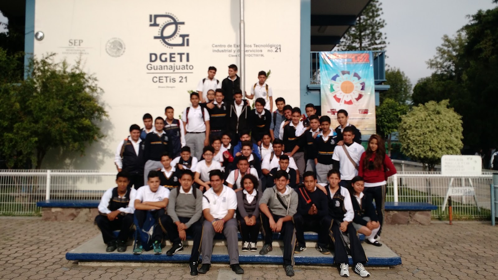 E-English Portfolio Third Grade CETis 21: Pictures