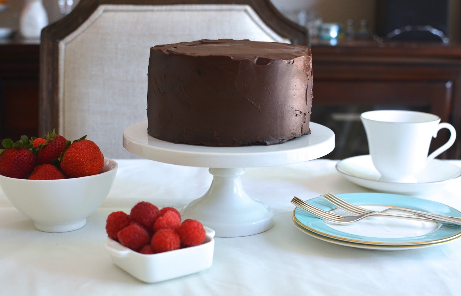 Playing with Flour: Chocolate cake for the weekend