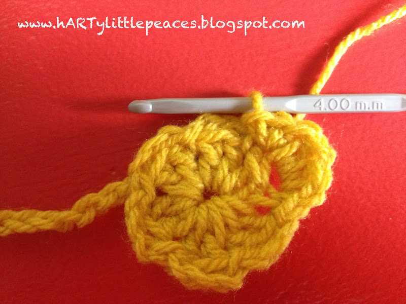 hARTylittlepeaces: daisy chain crochet flower tutorial ...