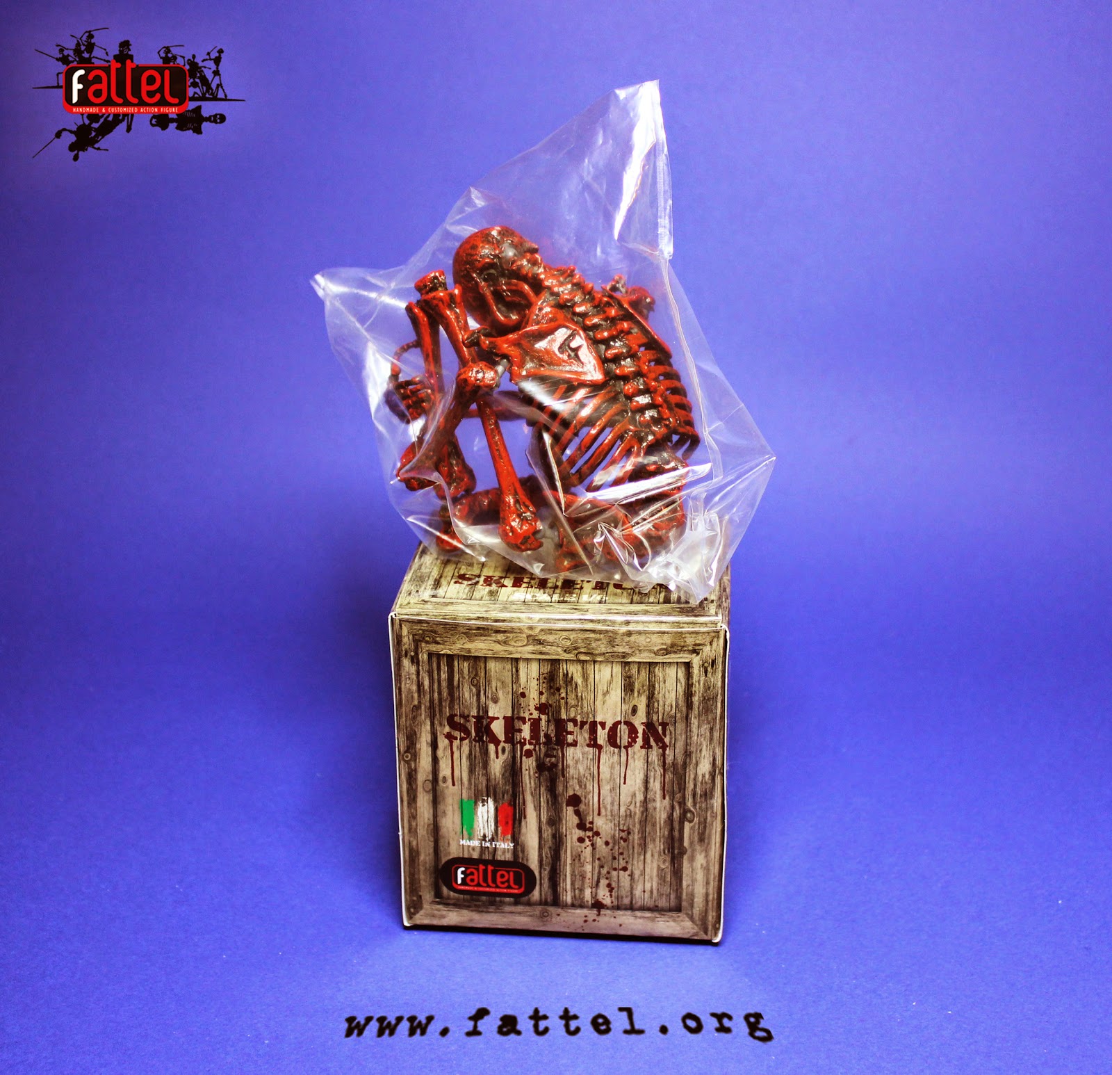 Action figure skeleton by Fattel: the red skeleton in scale 1/6 of the ...