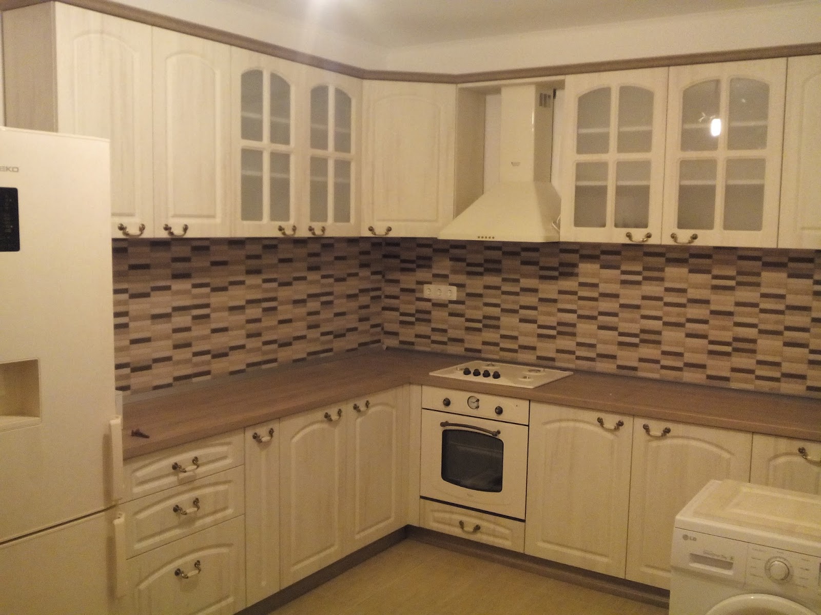 MOBILA LA COMANDA: MOBILA BUCATARIE