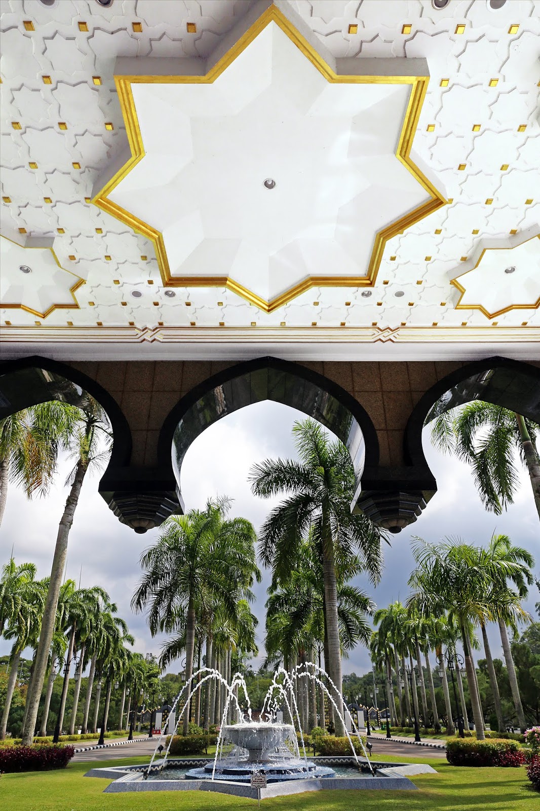 Bandar Seri Begawan, Brunei Darussalam: A Day Trip in the Capital of ...