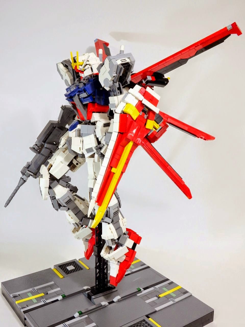 LEGO Build: Aile Strike Gundam