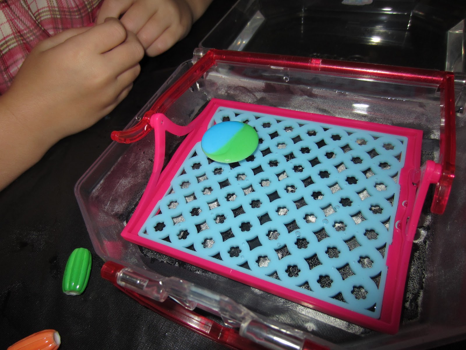 Evan and Lauren's Cool Blog: 9/9/12: Flower Power Orbeez and Color ...